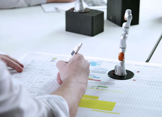 Individual solutions by IBG: Process automation and robot systems